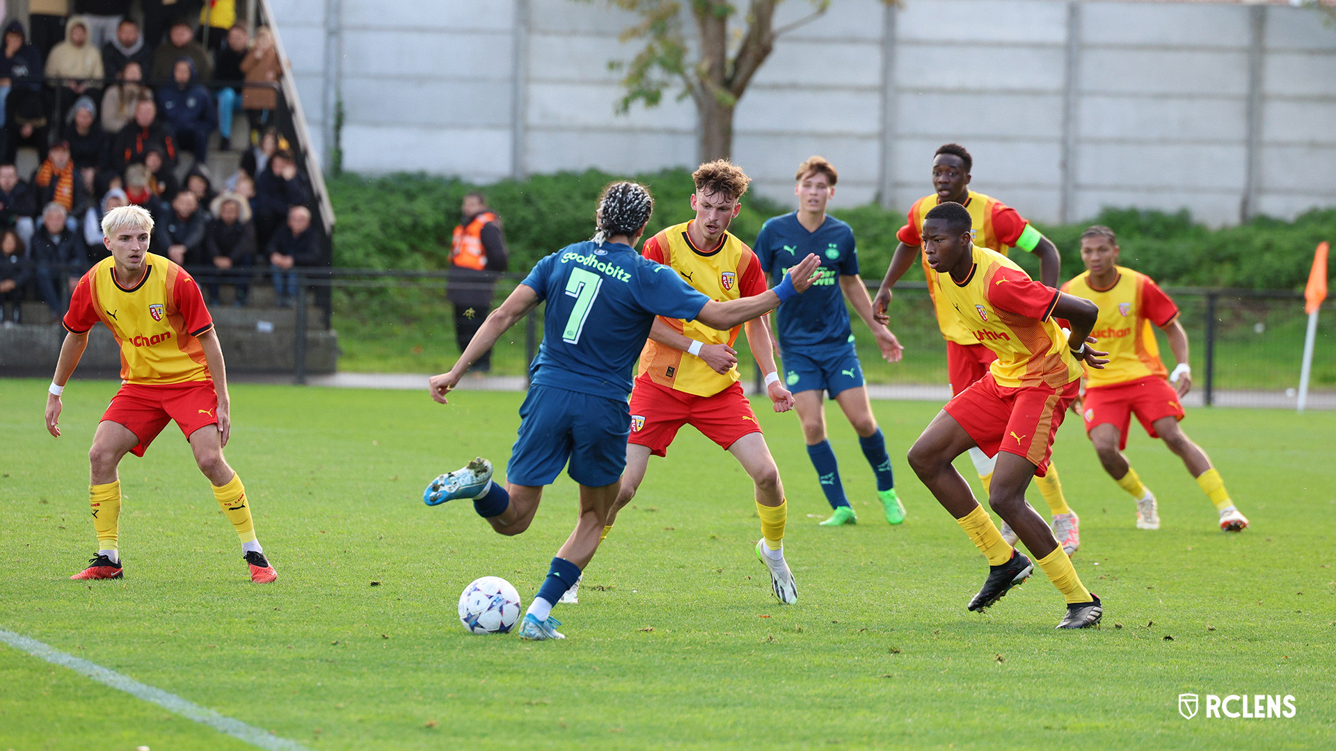 RC Lens U19 -PSV Eindhoven U19 (2-1) : et de trois ! | RC Lens